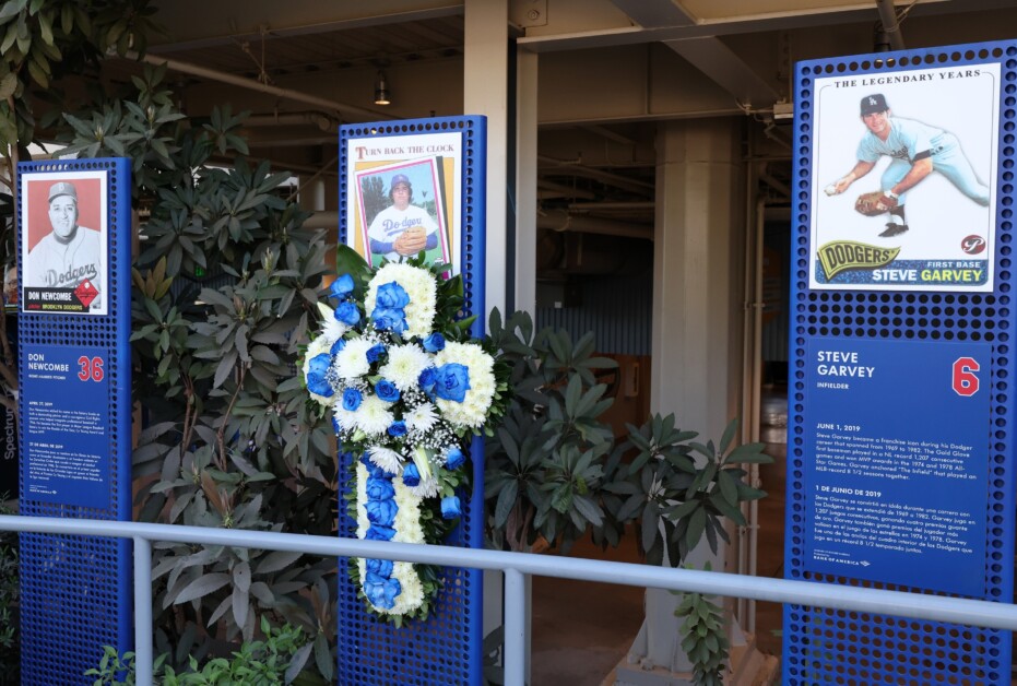 WATCH: Dodgers Celbrate Fernando Valenzuela Before World Series Game At ...