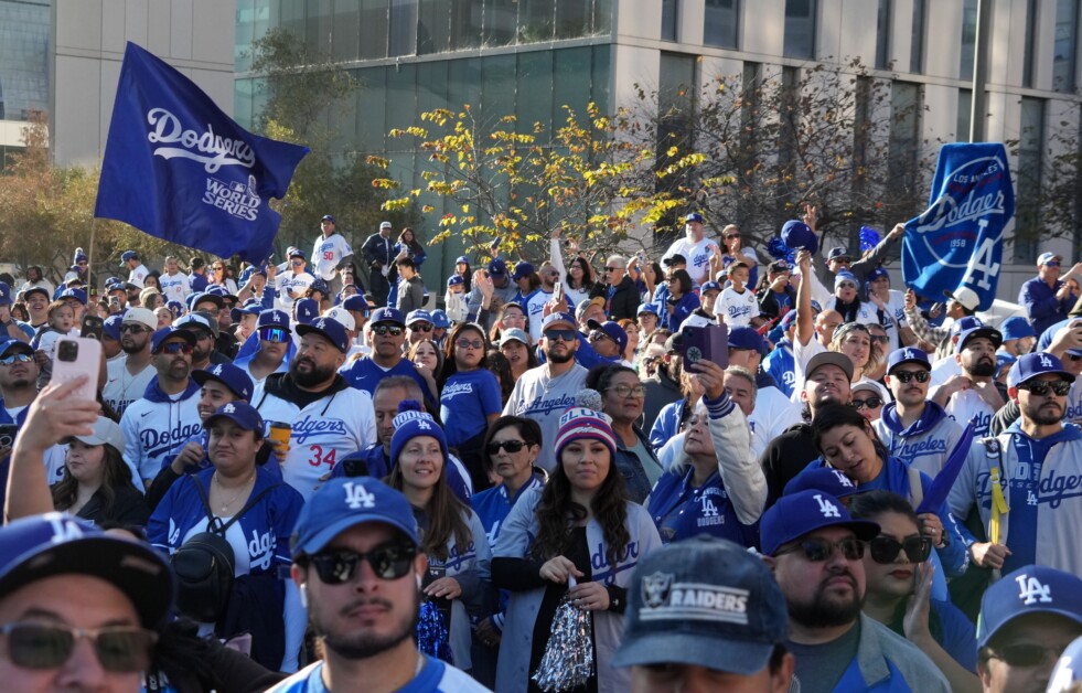 The Heart of Los Angeles Baseball: How the Dodgers Captivated a City ...