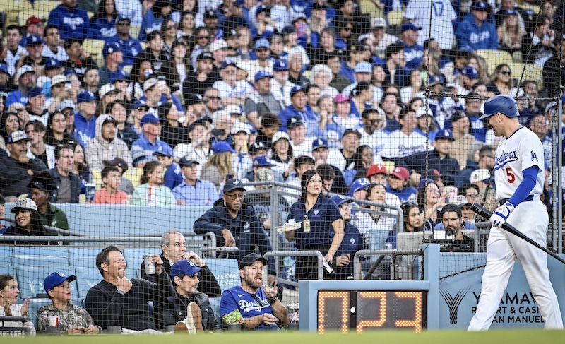 Clayton Kershaw cheers on former teammates at Dodger Stadium